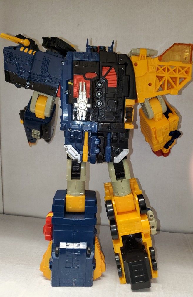 Transformers Energon Omega Supreme