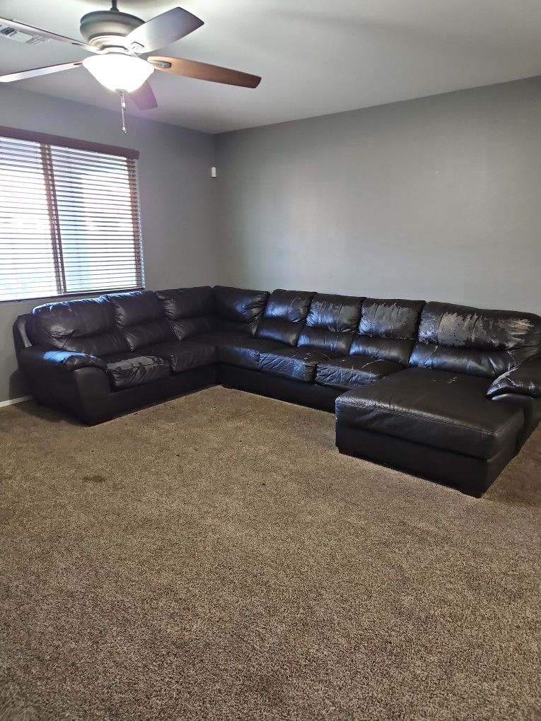 Free Couches for Sale in Phoenix, AZ - OfferUp