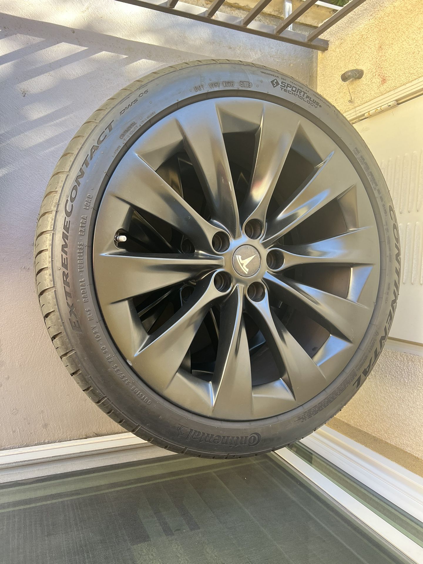 TESLA MODEL S WHEELS RIMS TIRES R20 for Sale in Los Angeles, CA - OfferUp