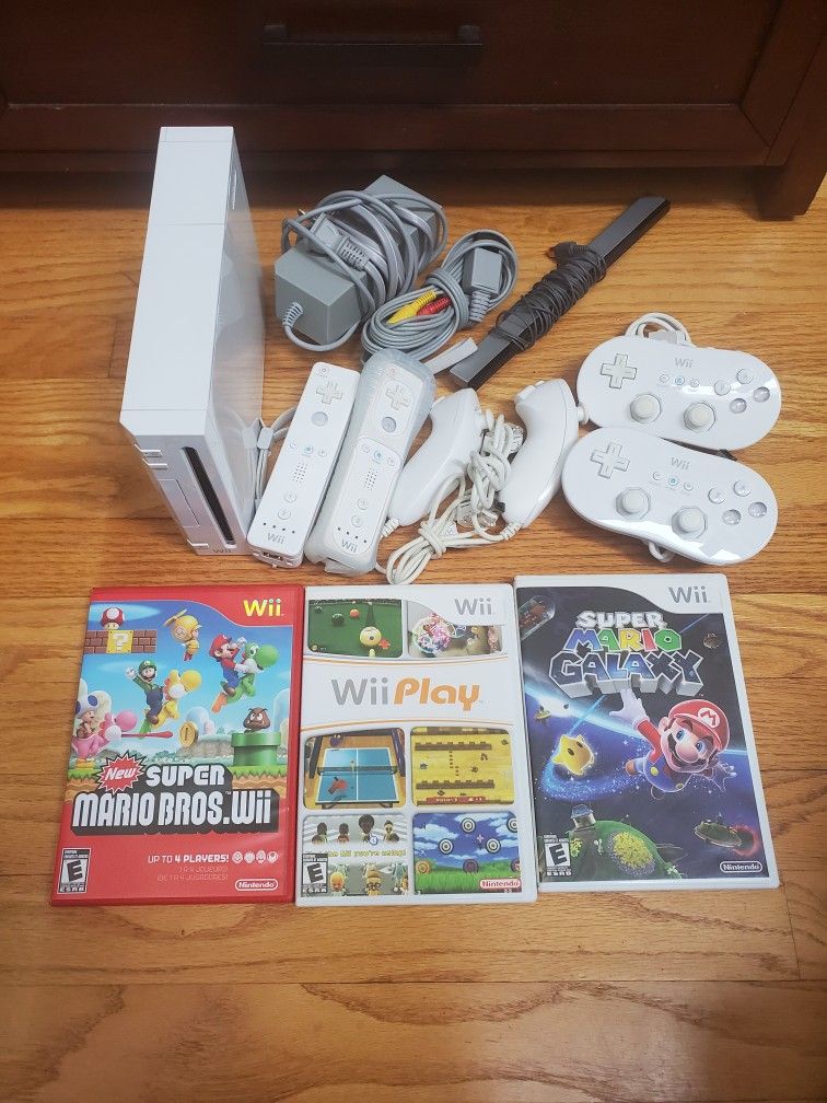 Nintendo Wii Bundle for Sale in Kent, WA - OfferUp