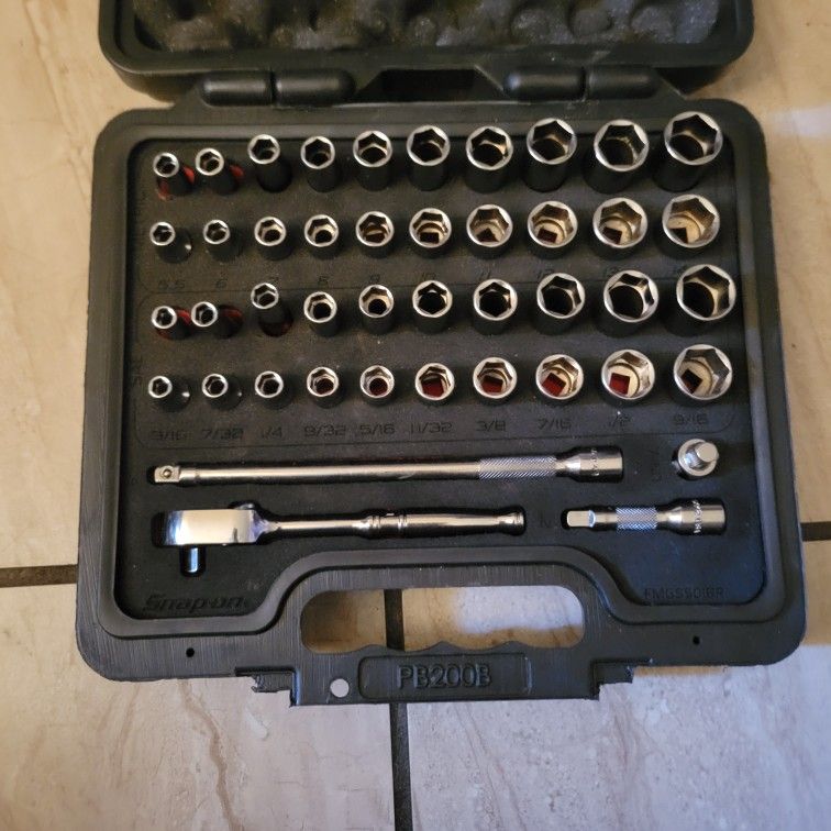 Snap On Tools 1/4 Drive 44pcs. Deep /shallow Metric /SAE GENERAL SET ...