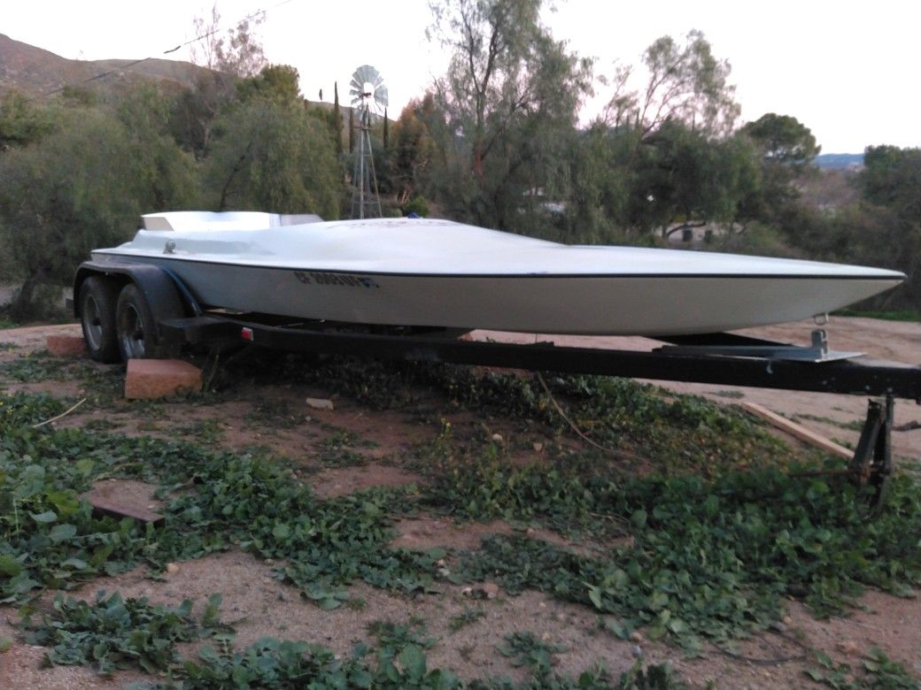 18FT Southwind Tunnel Hull Jet boat for Sale in Alpine, CA - OfferUp