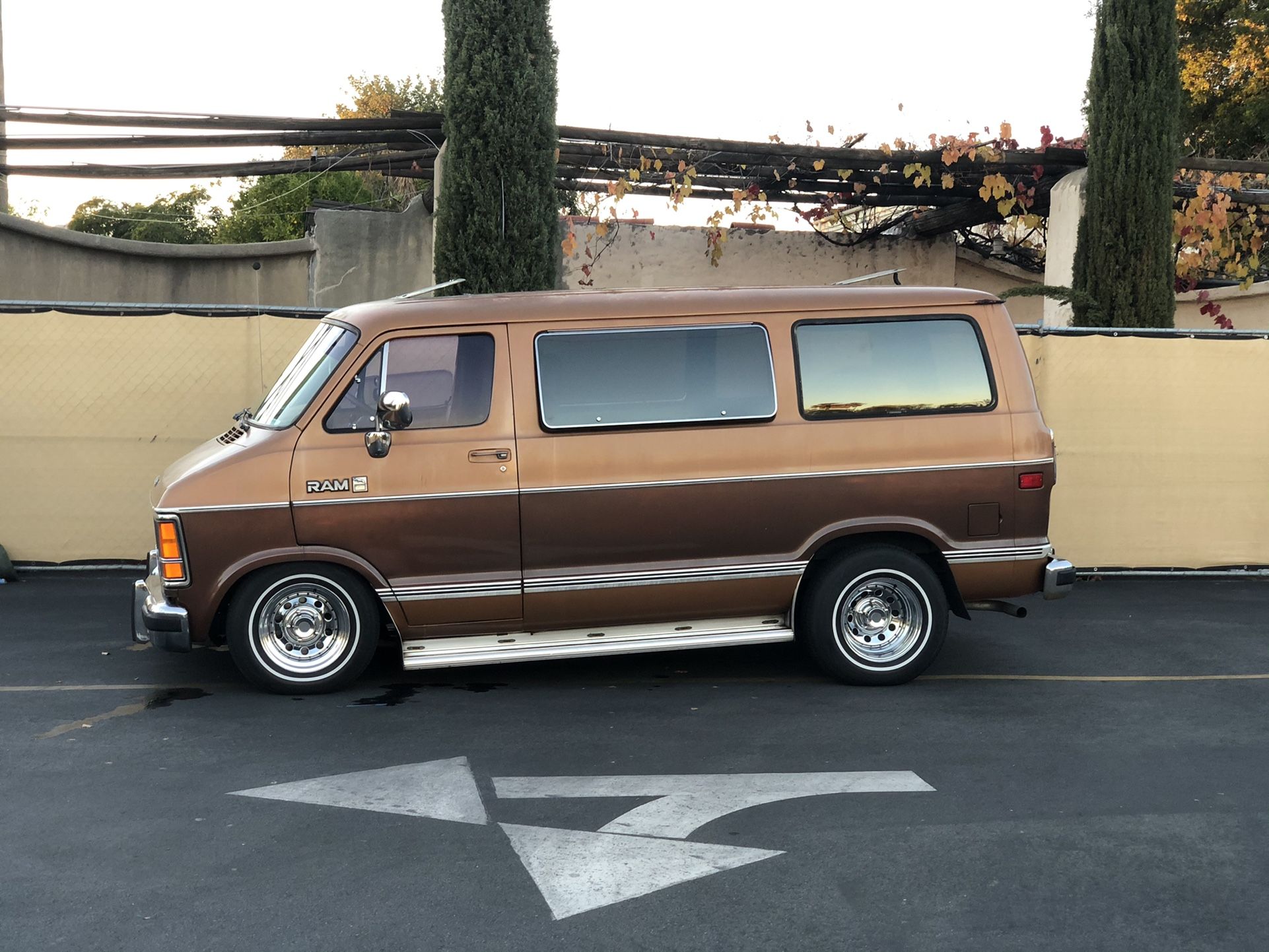 1986 Dodge Shorty Van B150 Royal 1985, 1984, 1983, 1982, 1981, 1980 ...