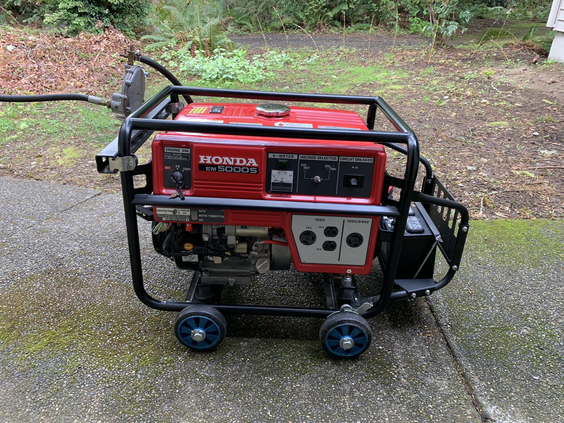 New Honda EM 5000S Dual Combustion Gas/Propane Electric Start 5000 Watt ...