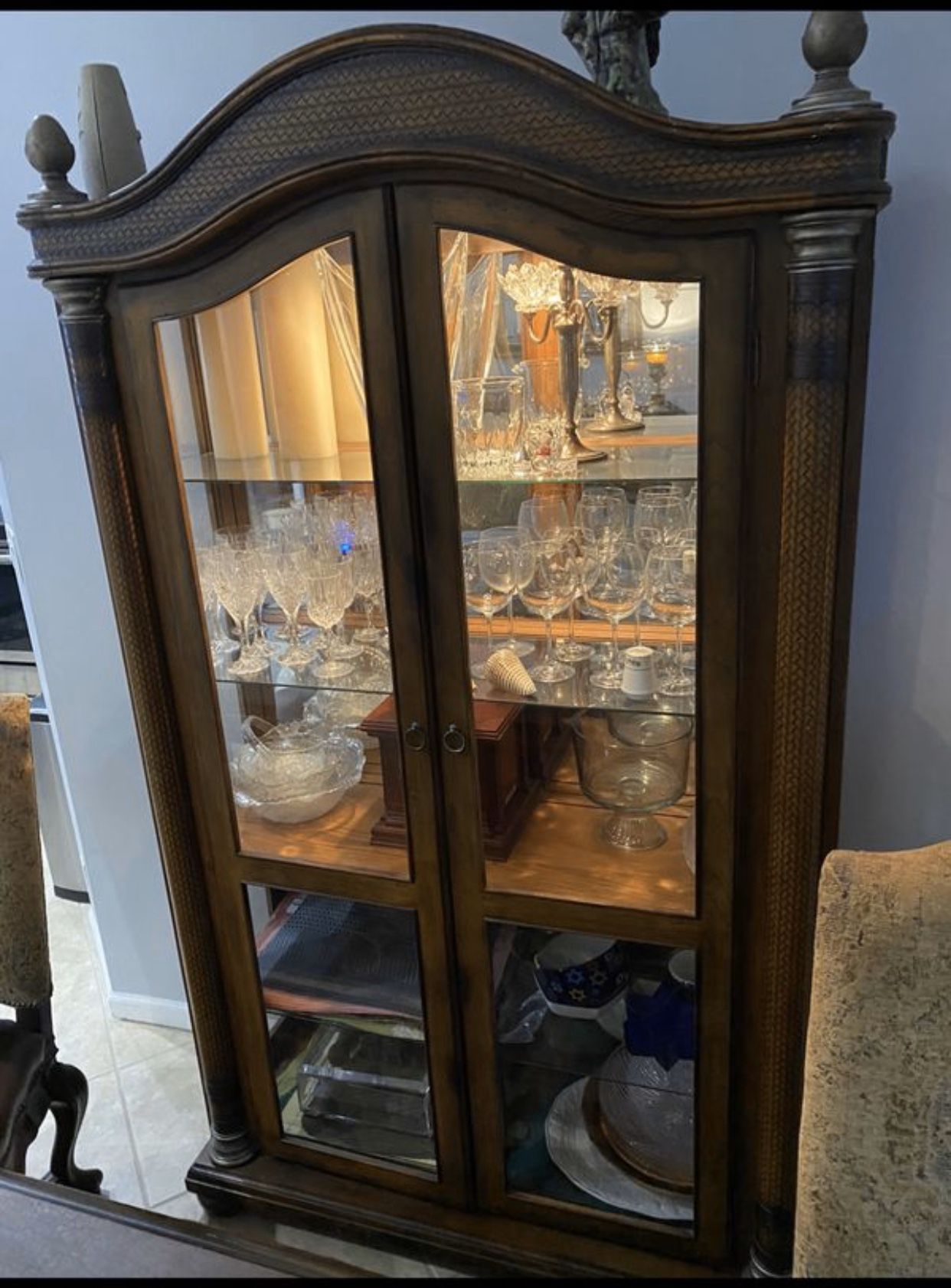 Curio / China Cabinet 5 shelf for Sale in Wellington, FL - OfferUp