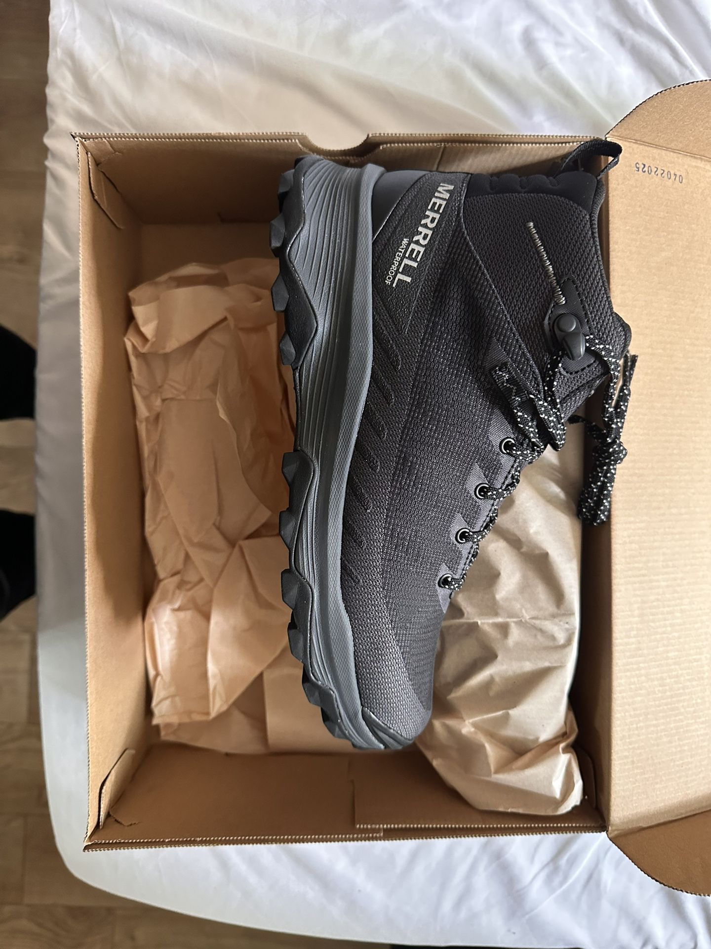 Merrell Hiking Shoes for Sale in Los Angeles, CA - OfferUp