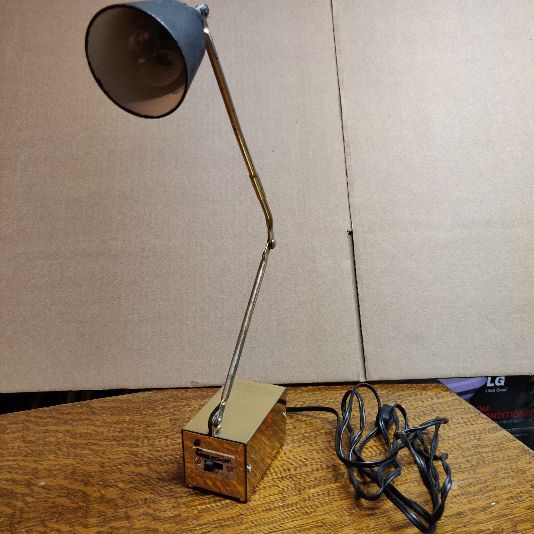 Tensor Bulb 1133 Light