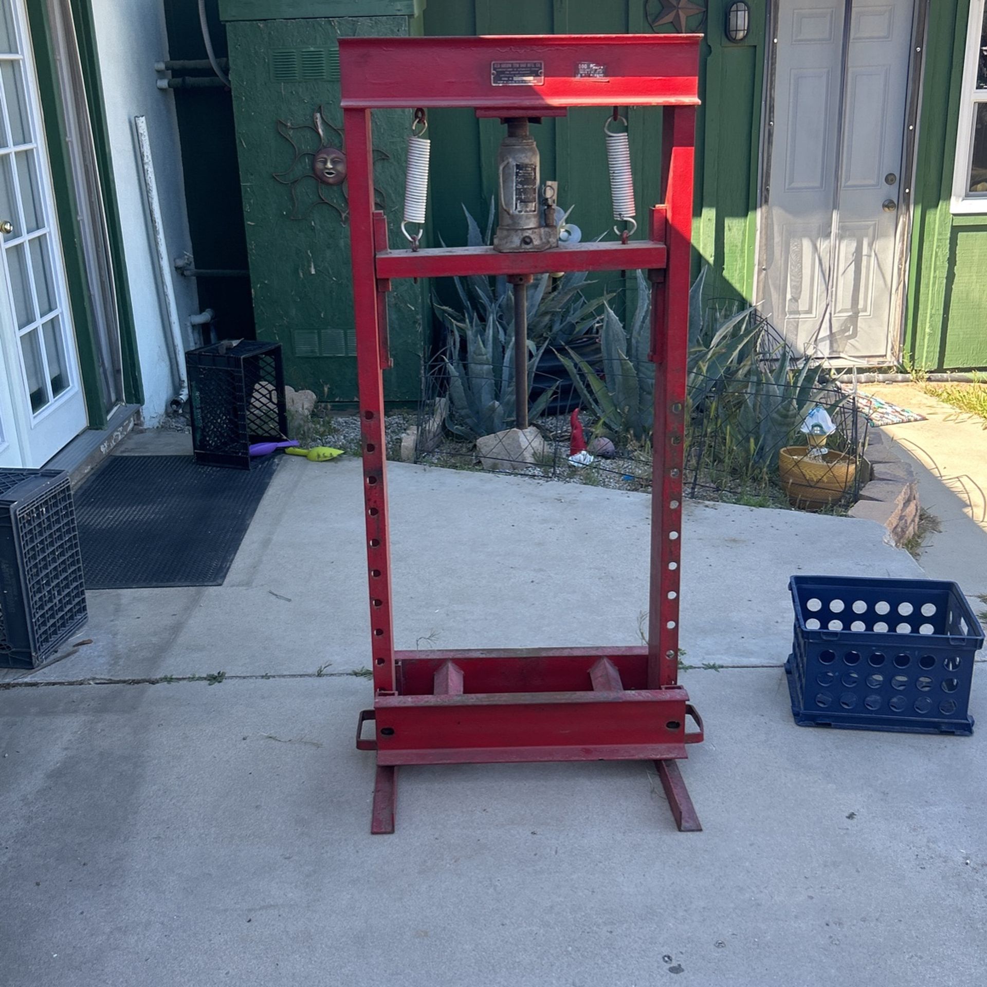 Work Press - RED ARROW TOW BAR MFG. CO. for Sale in Hesperia, CA - OfferUp