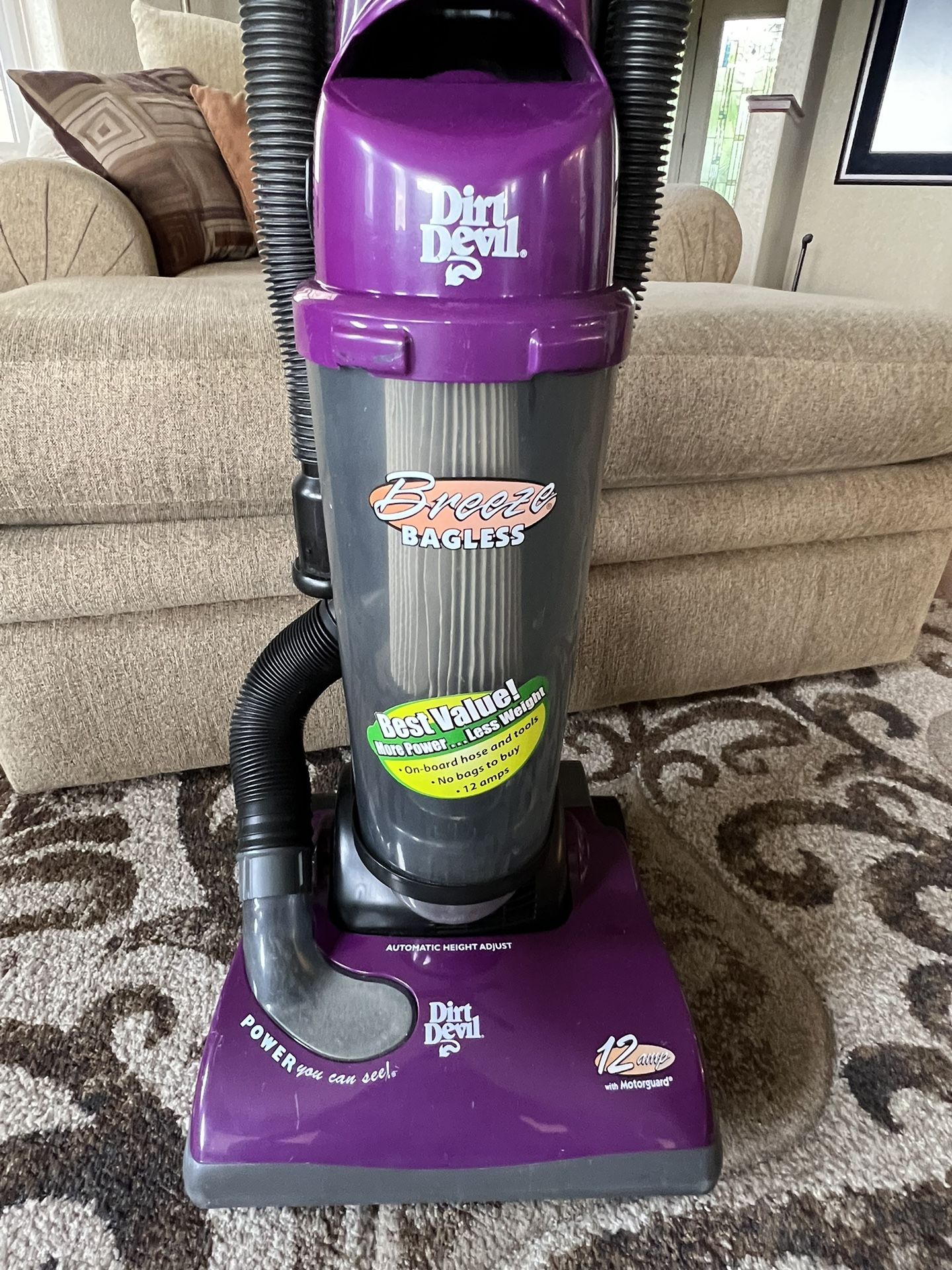 Nice 12amp Breeze Bagless Dirt Devil Vacuum for Sale in Thornton, CO ...