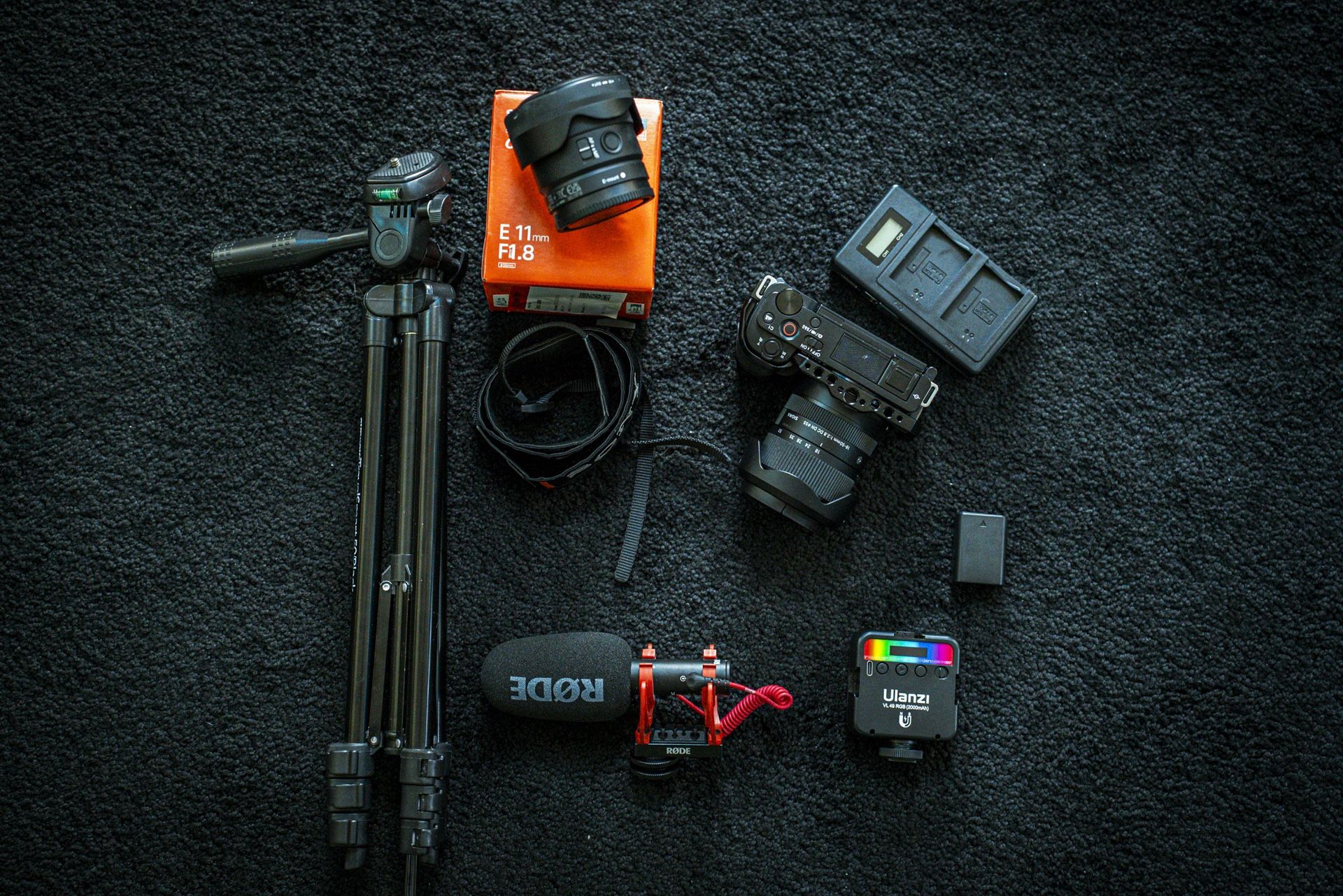 MINT SONY ZVE10 Bundle for Sale in Houston, TX - OfferUp