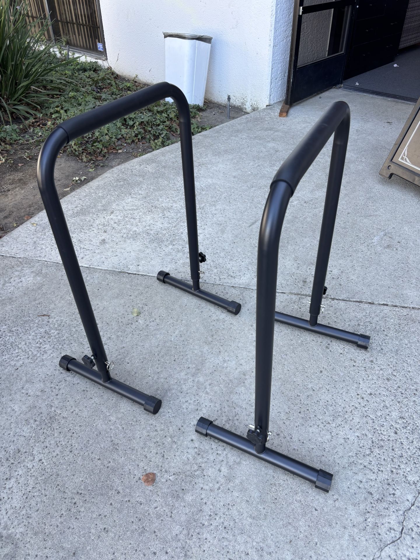 New Adjustable Dip Stand, Steel Black, Steel Dimensions 23.60 x 15.80 x ...