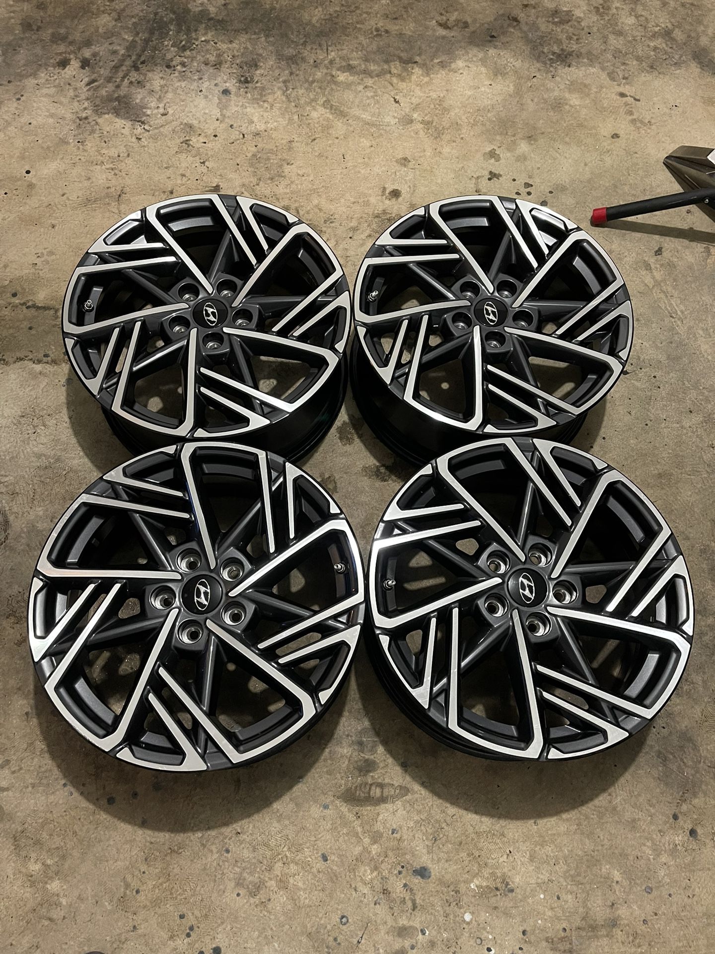 5x114.3 Wheels R18 for Sale in Lynnwood, WA - OfferUp