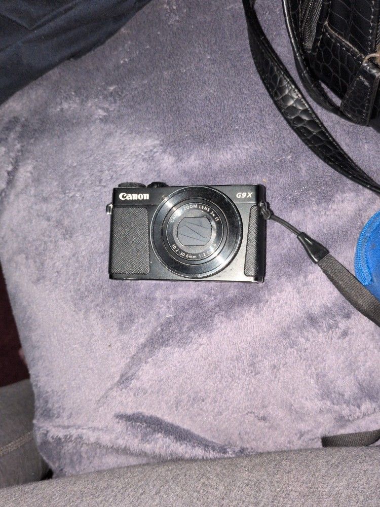 Canon PowerShot Gx9 for Sale in Spanaway, WA - OfferUp