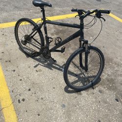 Trek b700 mountain bike store