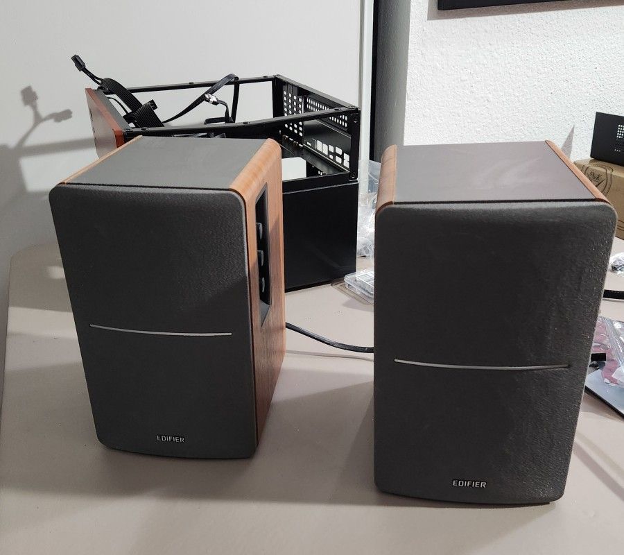 Edifier 1280T Powered Speakers for Sale in Tacoma, WA - OfferUp