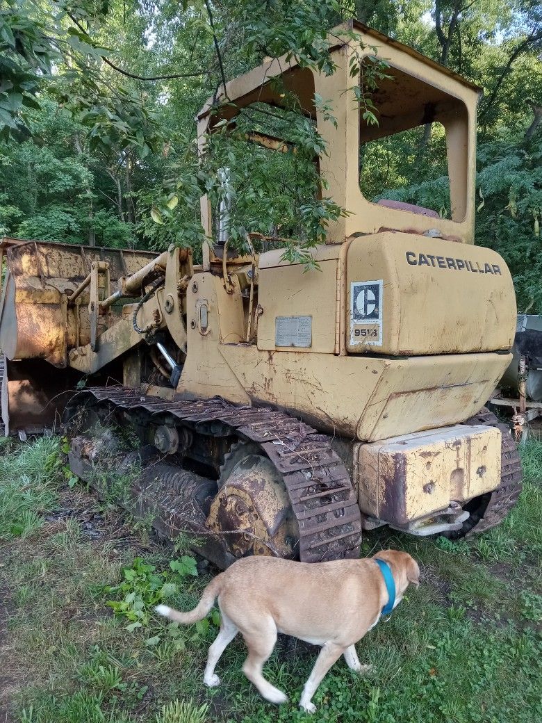 Caterpillar 951B Dozer/Loader for Sale in Lexington, NC - OfferUp