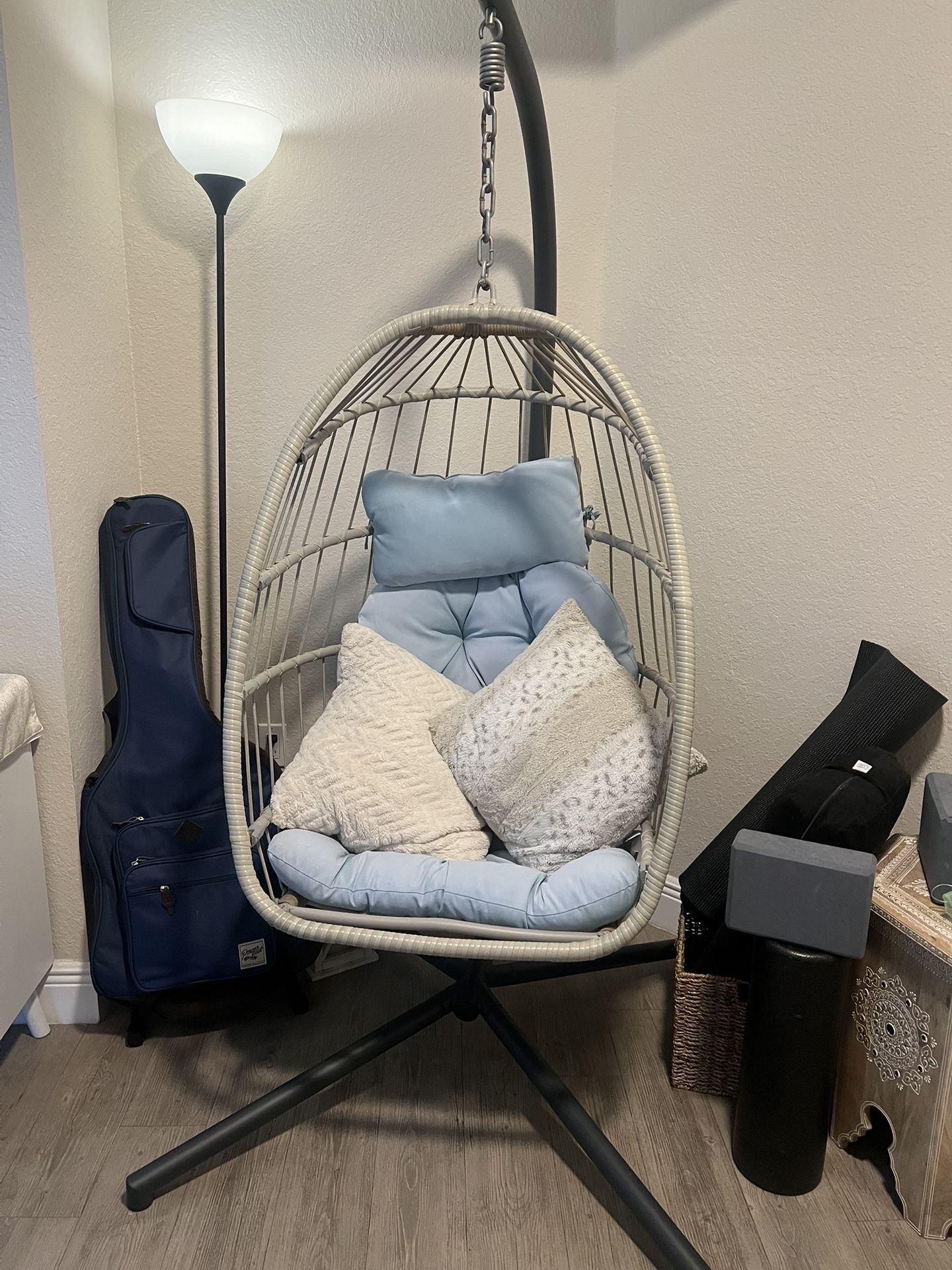 Egg Chair for Sale in Miami, FL - OfferUp