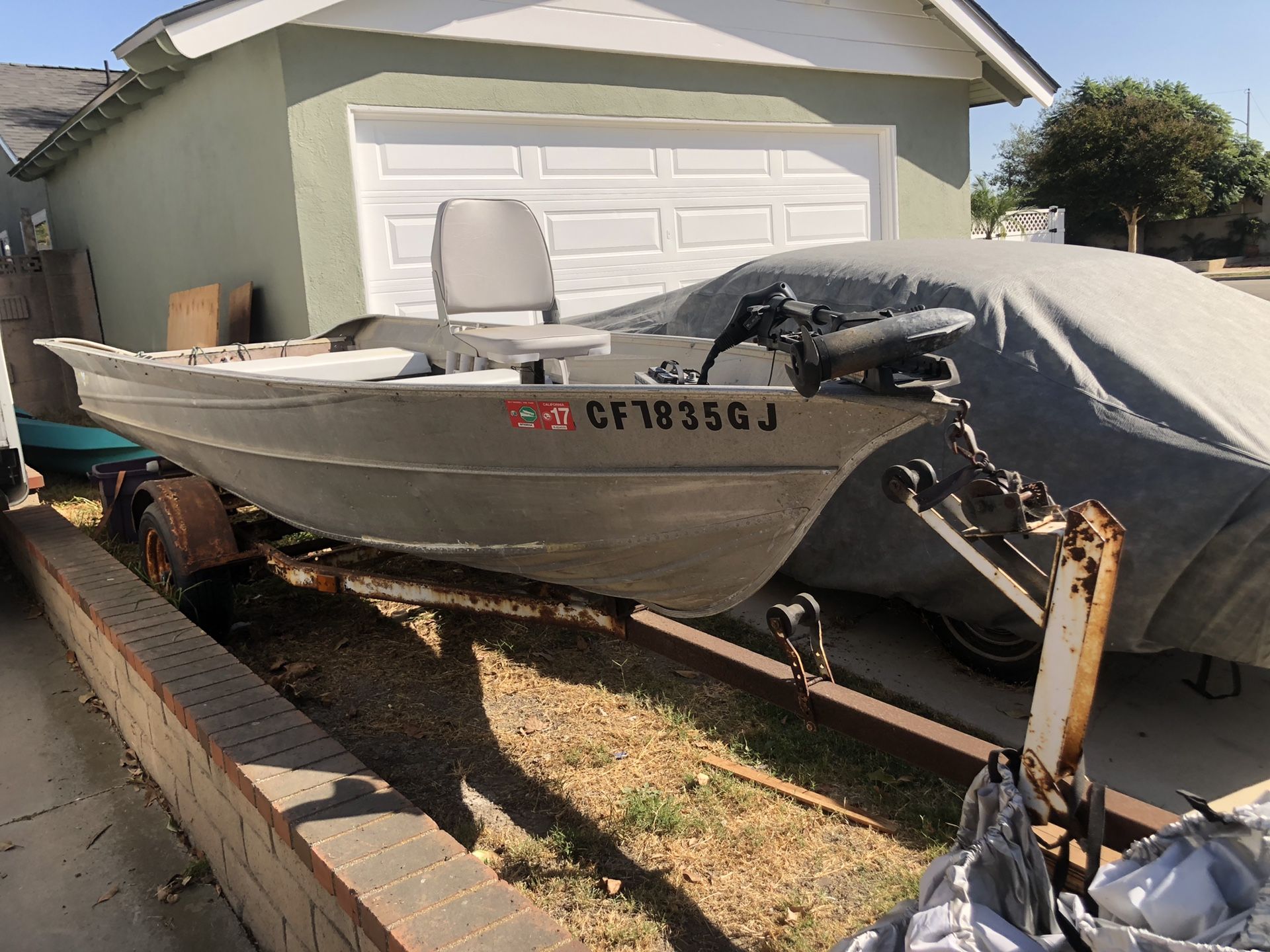 14ft Valco aluminum skiff for Sale in HUNTINGTN BCH, CA - OfferUp