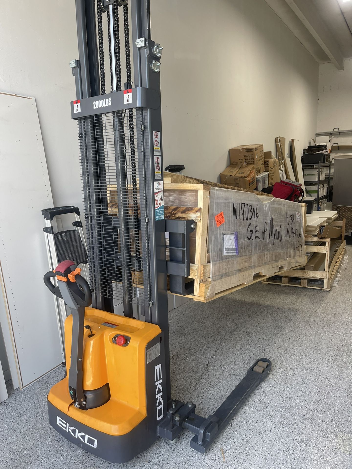 2022 Ekko Full Electric Straddle Stacker Forklift 2800lbs Capacity 119. ...