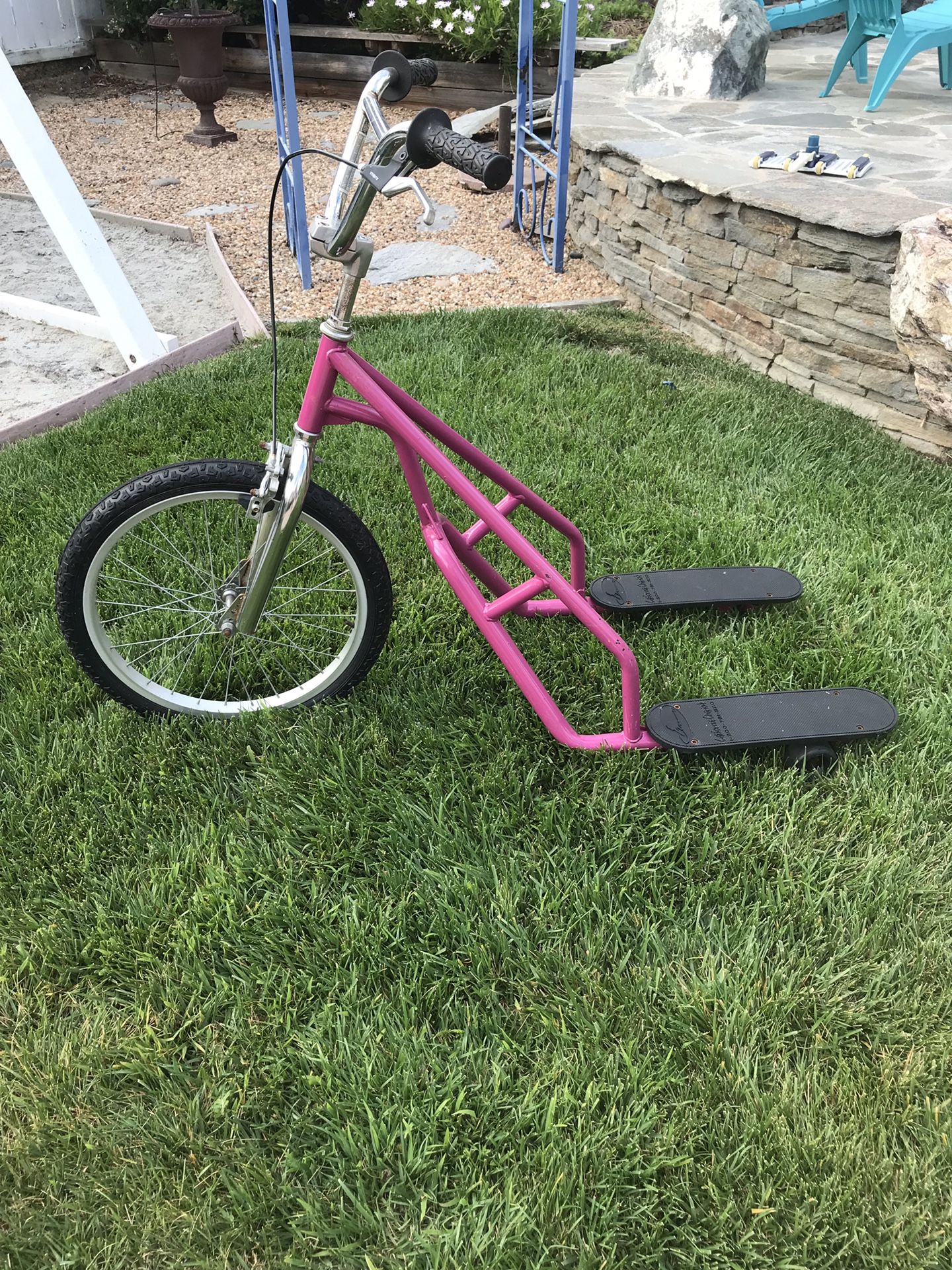Pink adult California chariots for Sale in La Costa, CA - OfferUp
