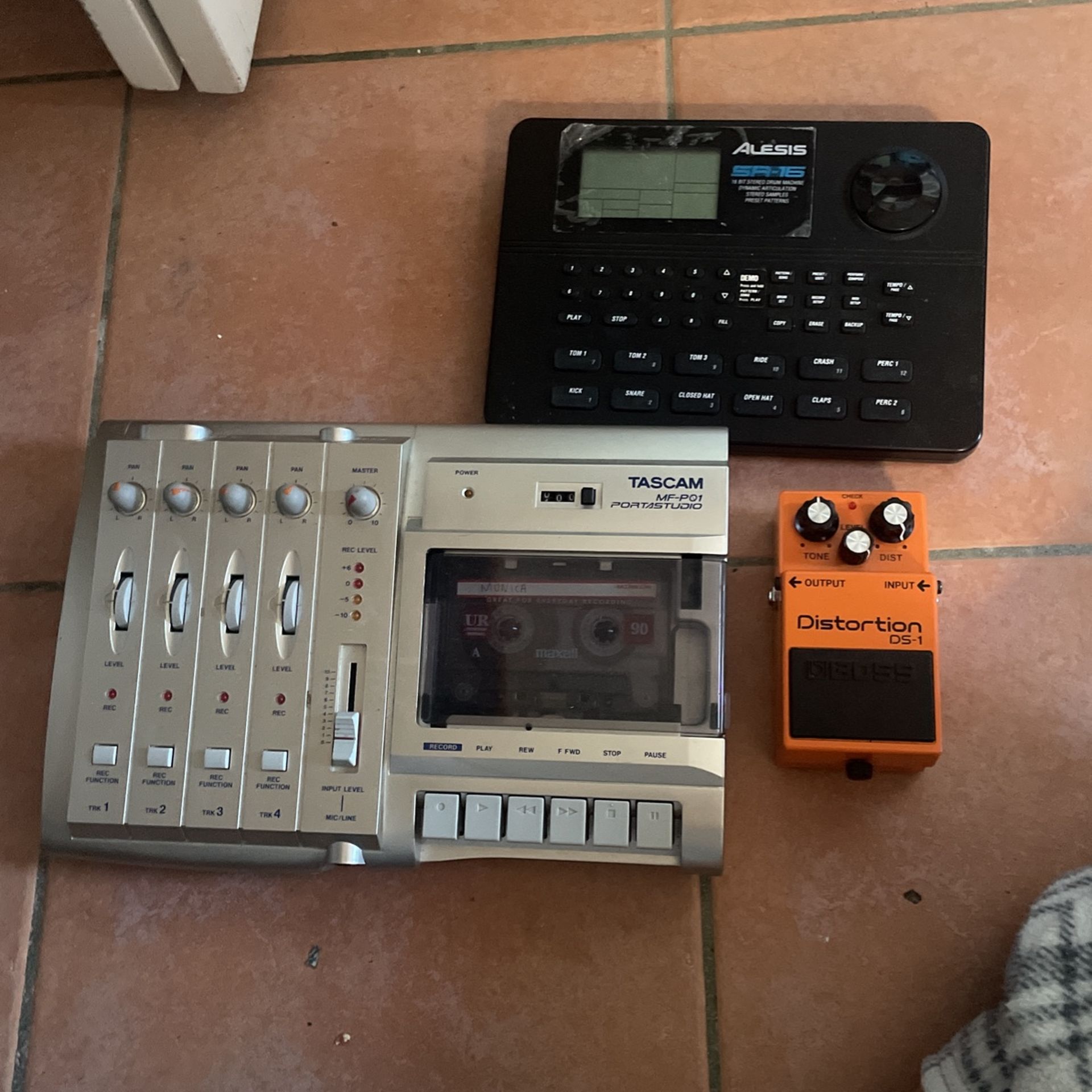 Lot- Recording Equipment $500 Value for Sale in San Diego, CA - OfferUp