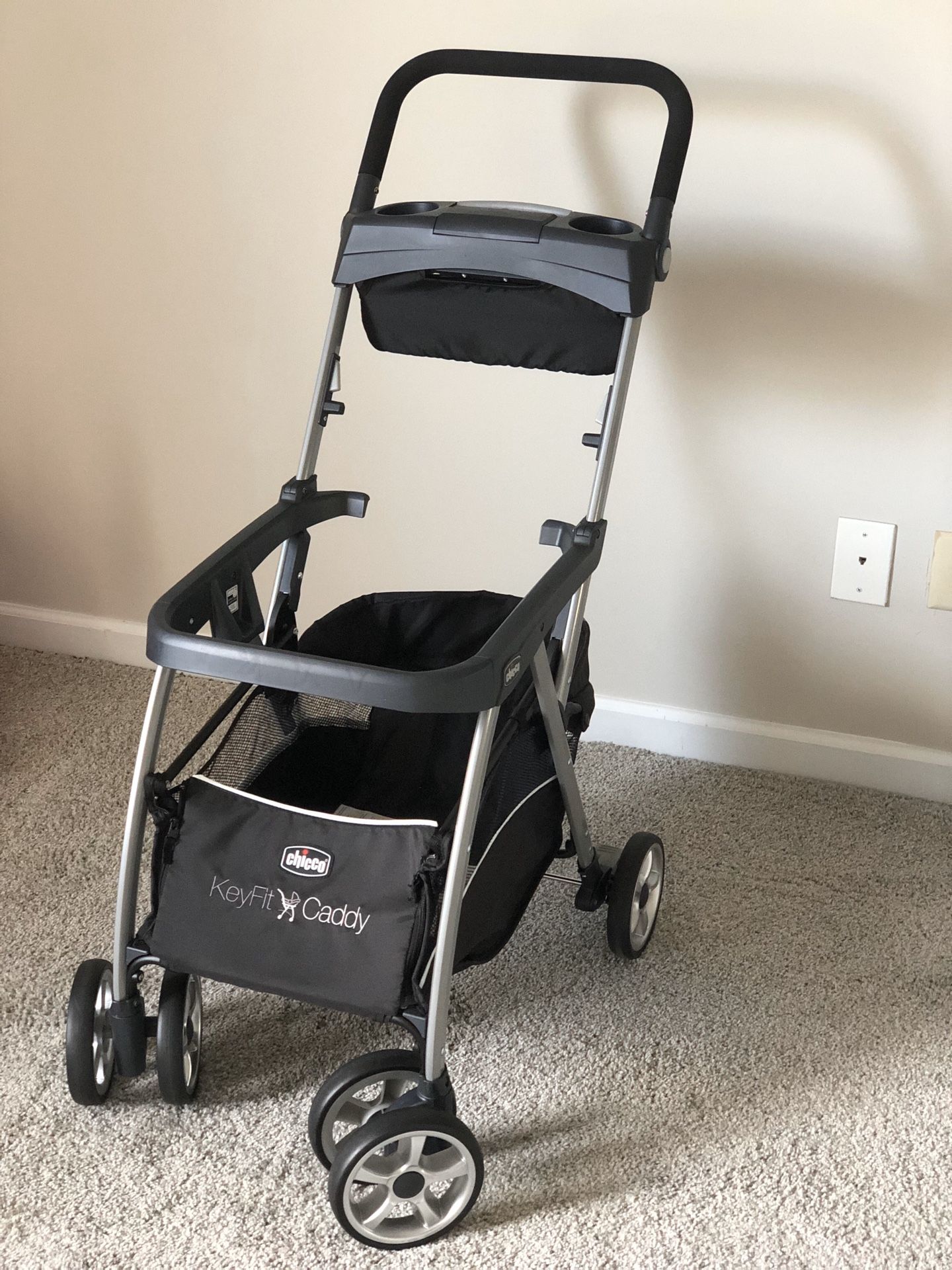 Chicco KeyFit Caddy Lightweight Aluminum Infant Car Seat Carrier ...
