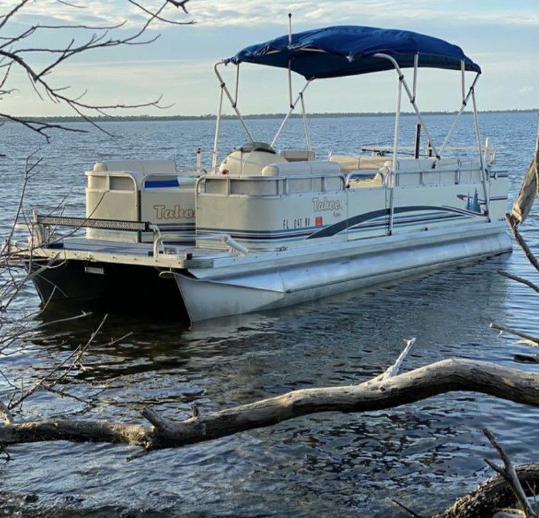 Boat pontoon 22" for Sale in Orlando, FL - OfferUp