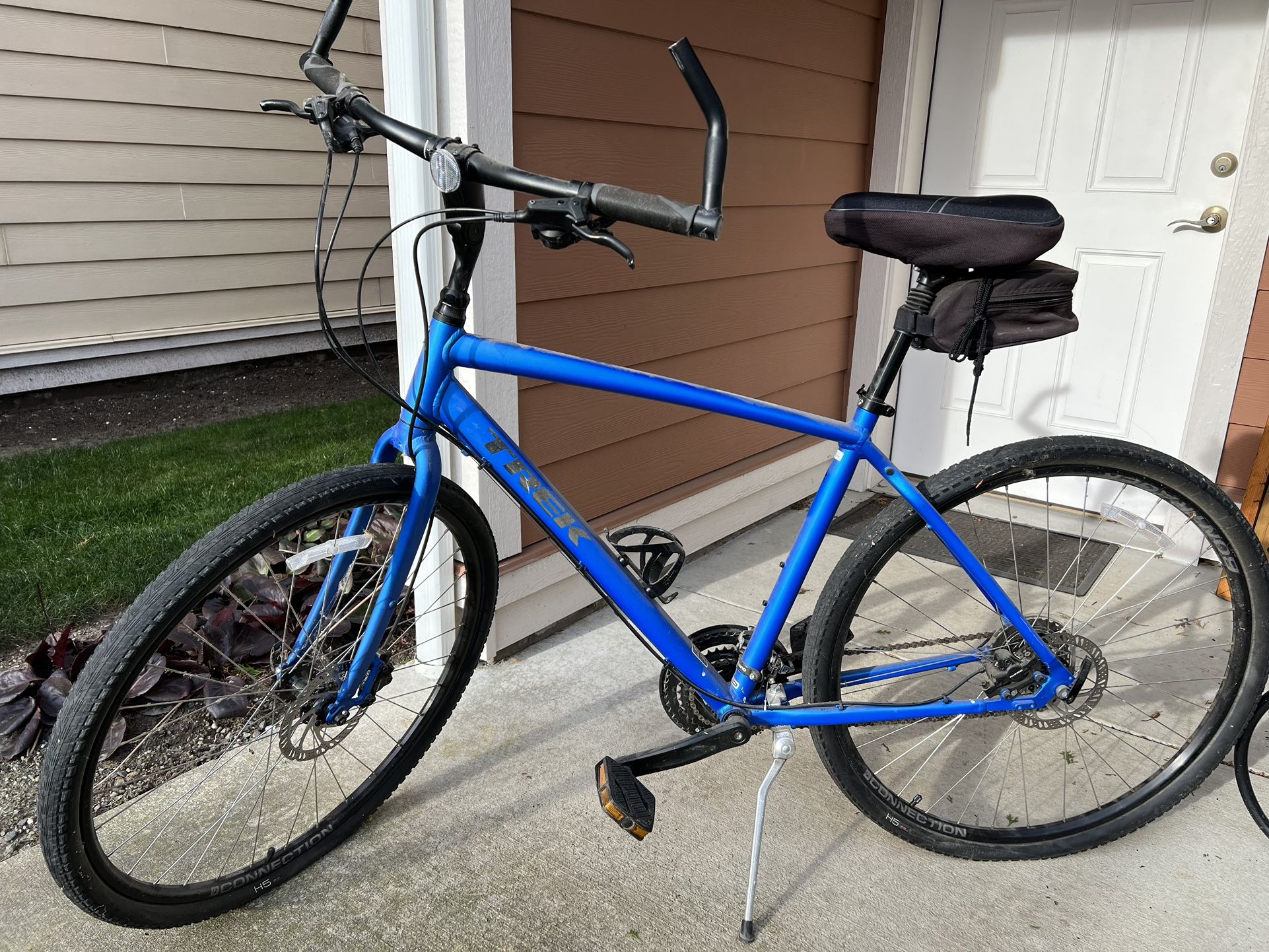Trek Verve 2 Bike for Sale in Burlington, WA - OfferUp