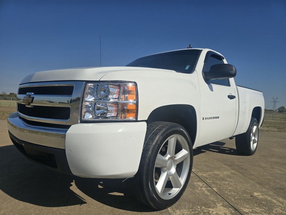 2007 Chevrolet Silverado for Sale in Dallas, TX - OfferUp