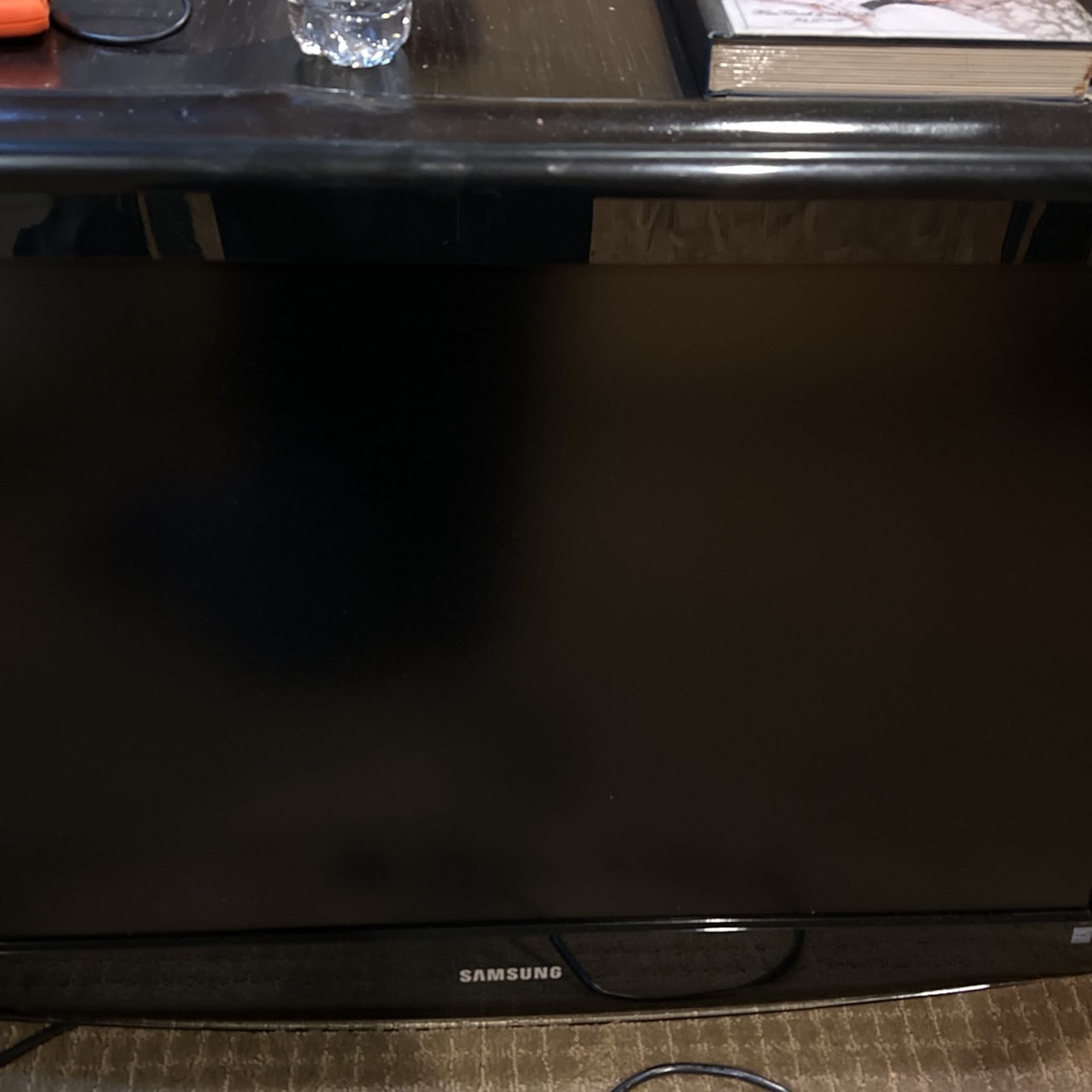 Samsung TV - older but never really used FREE for Sale in Redmond, WA ...