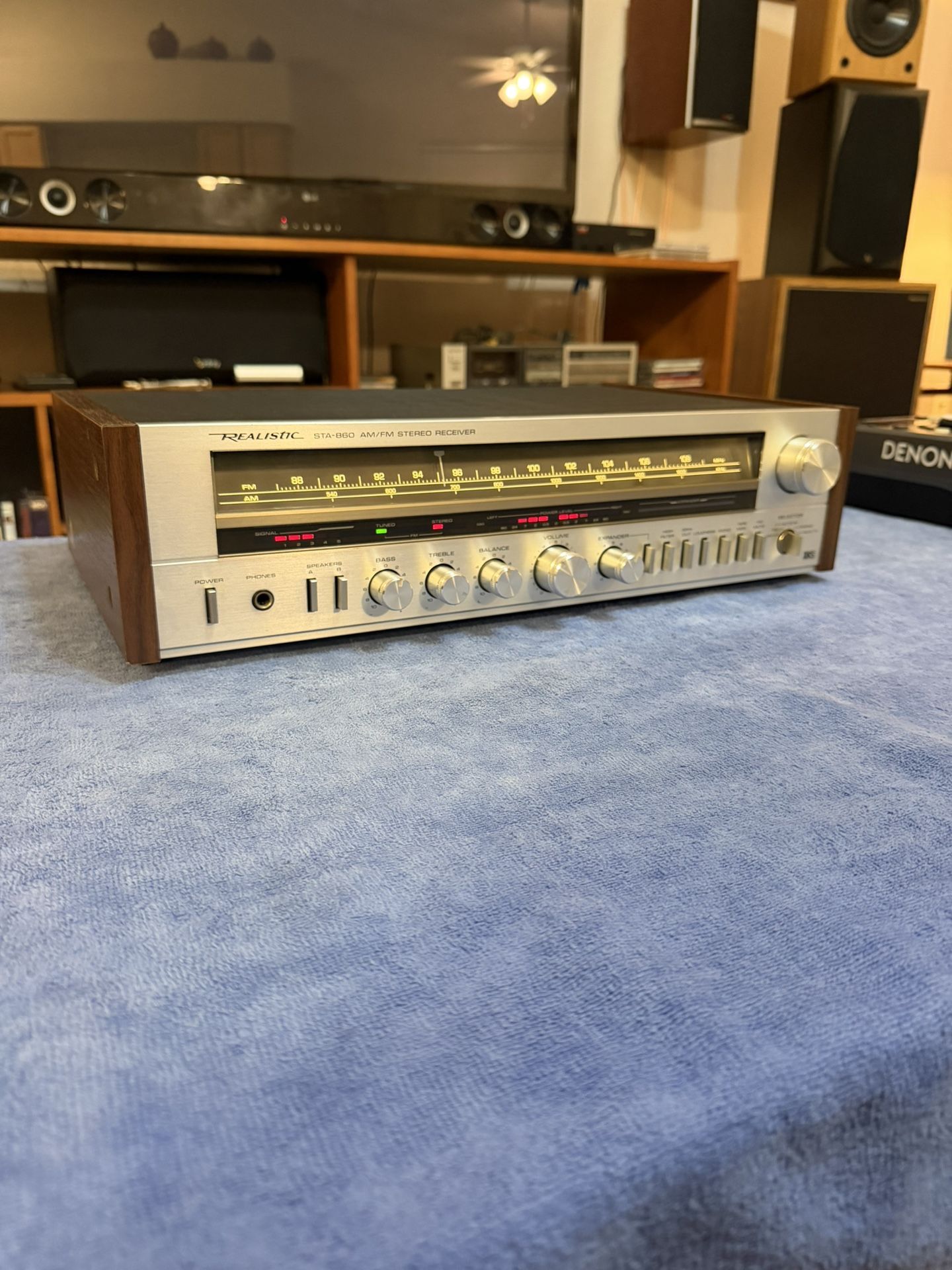 Pending REALISTIC STA-860 STEREO RECEIVER - 65 WPC for Sale in Sun City ...