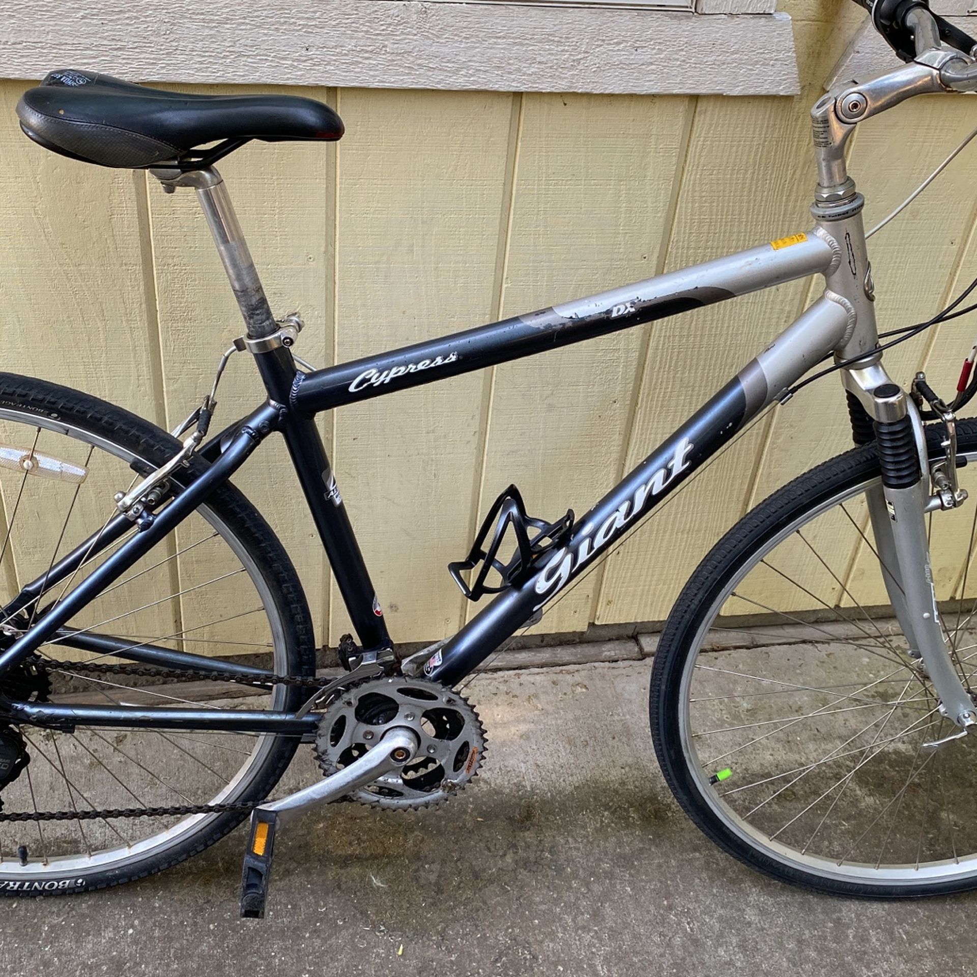 Giant Cypress DX Hybrid for Sale in Citrus Heights, CA - OfferUp