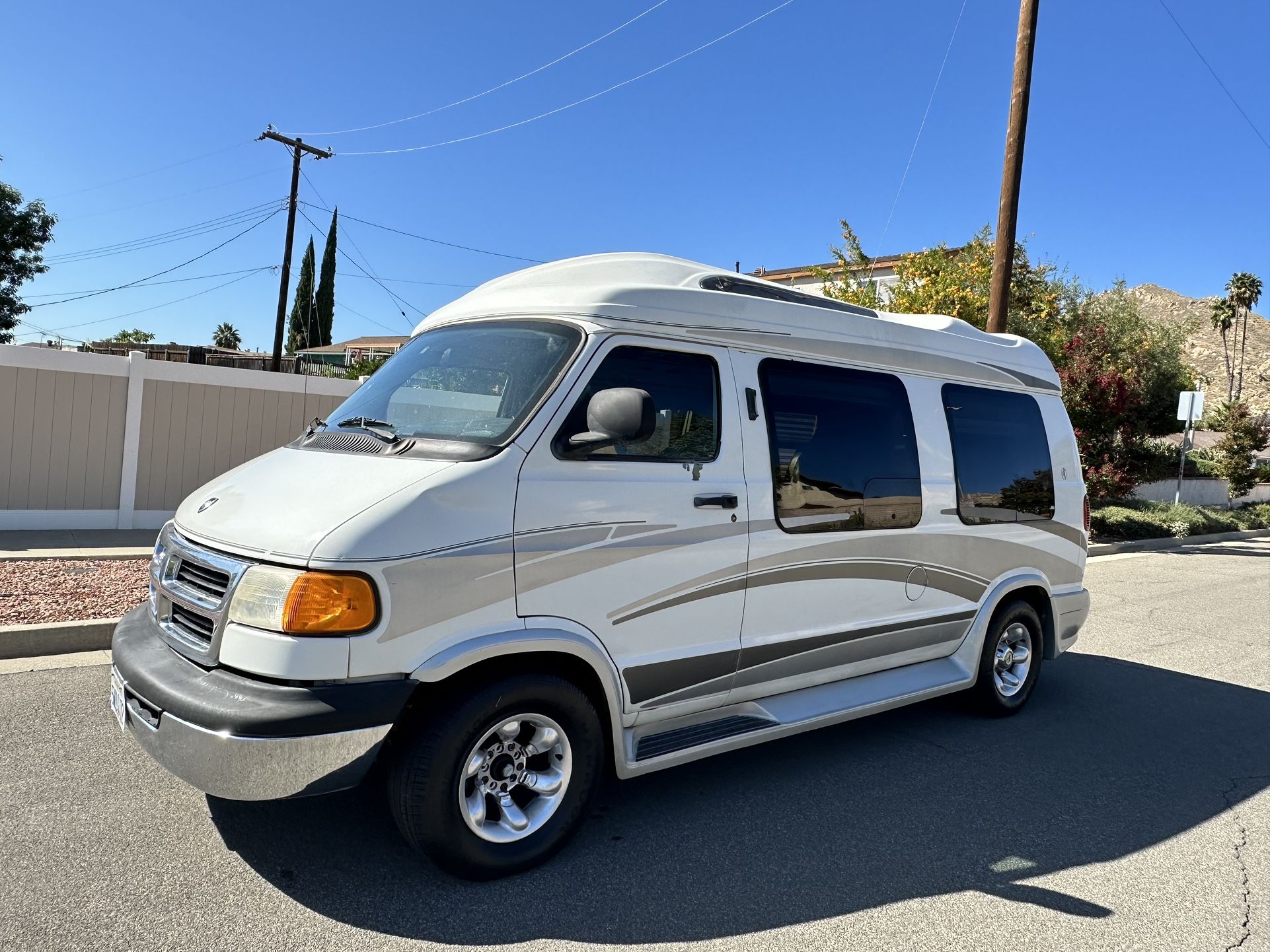 2000 Dodge Conversion van for Sale in Riverside, CA - OfferUp
