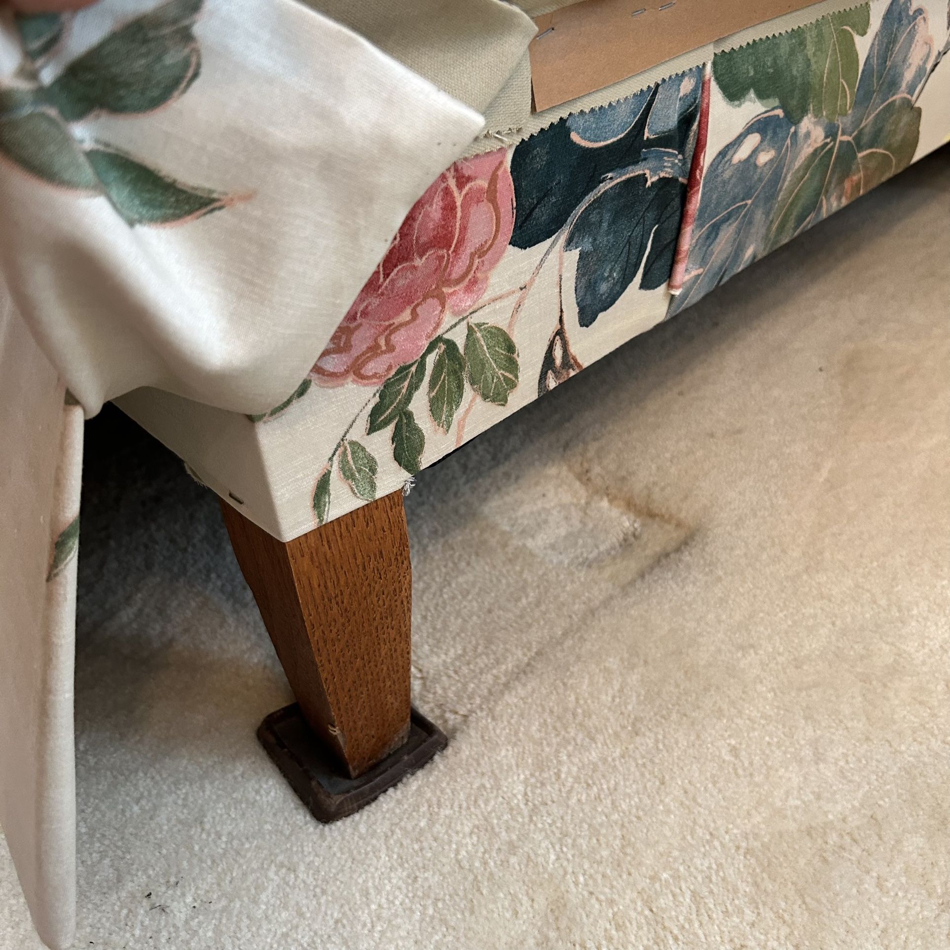 Vintage Southwood Couch Sofa Duck Down Mahogany Floral Birds Parakeet ...