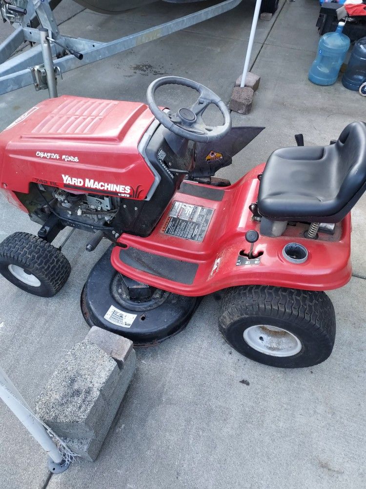 MTD Yard Machines Riding Mower for Sale in Marysville, WA - OfferUp