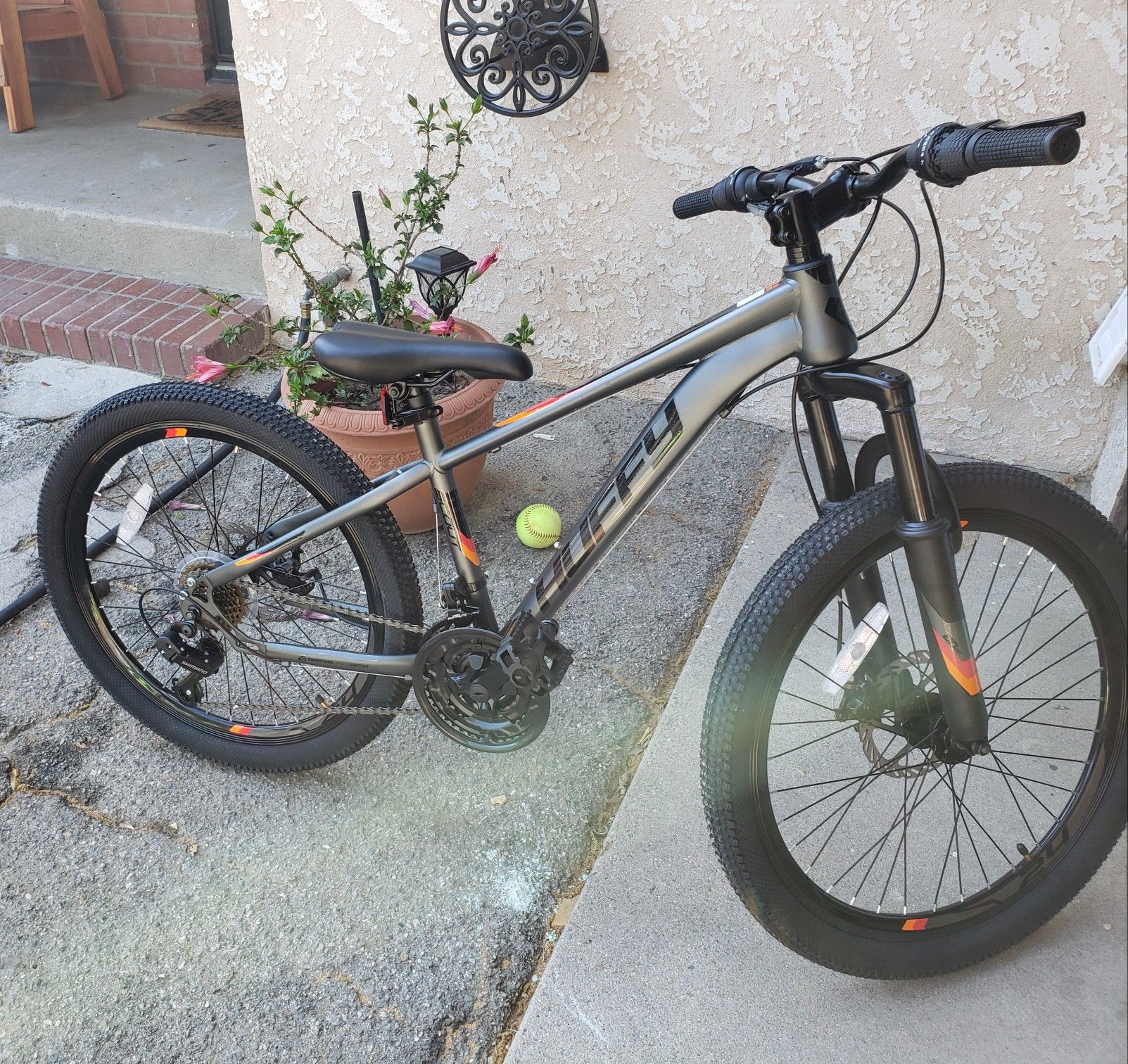 Huffy Scout Mountain bike 24" Wheels 21 Speed for Sale in San ...