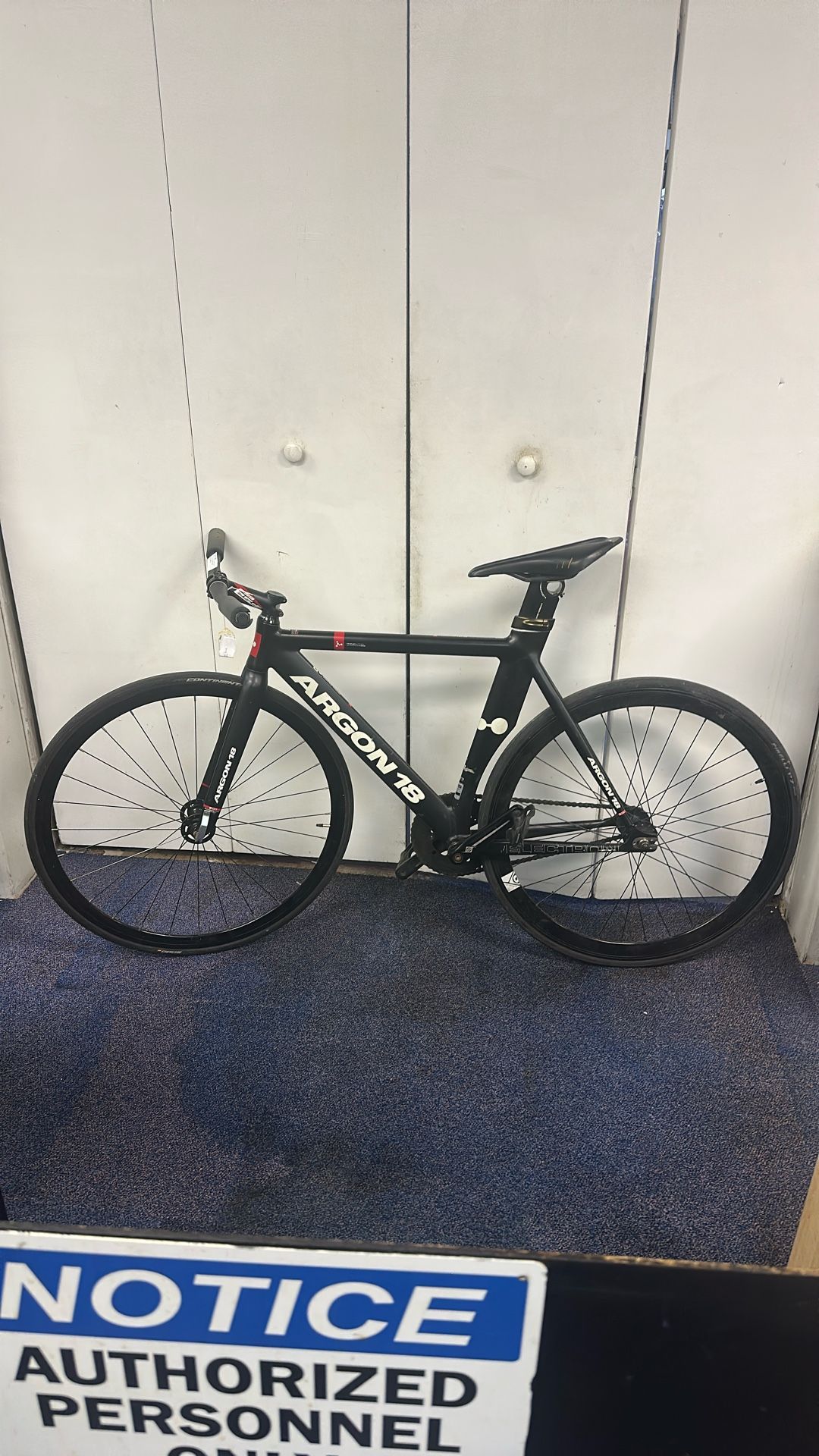 Argon 18 Electron track Bike Triathlon for Sale in Miami, FL - OfferUp