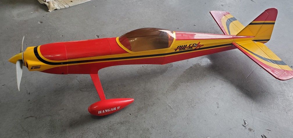 Hangar 9 Pulse XT60 RC Plane for Sale in Miami, FL - OfferUp