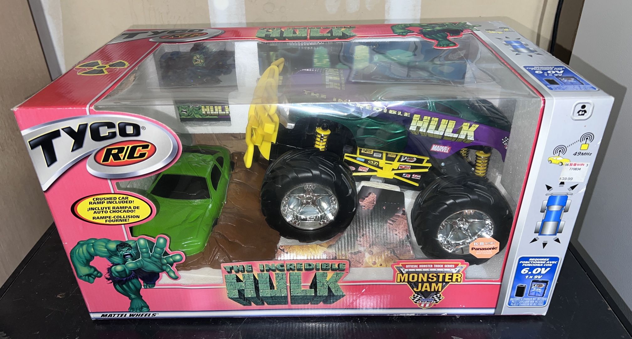 The Hulk Monster Truck Toys Monster Jam Marvel 1:64 Scale Truck