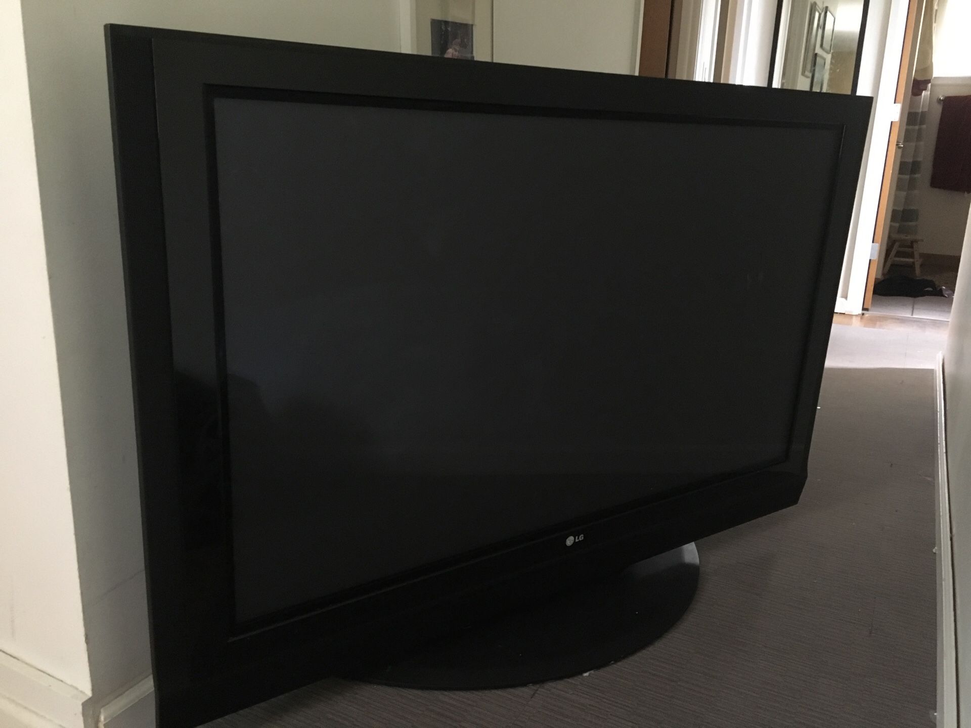 Free 60 inch LG Plasma TV.. Free for Sale in Shoreline, WA - OfferUp