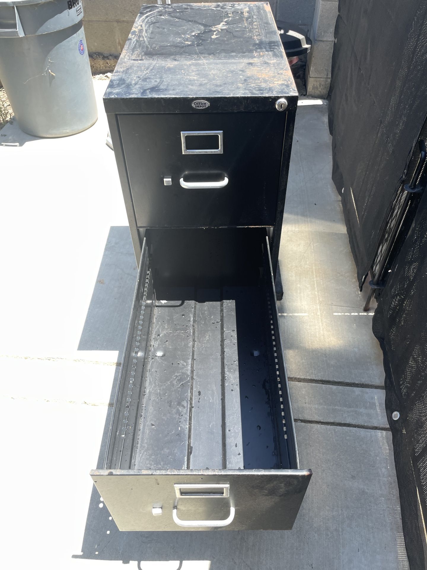 Free Filing Cabinet for Sale in Irwindale, CA - OfferUp