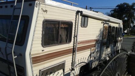 1985 gmc 454 Suncrest RV(running) for Sale in Pomona, CA - OfferUp