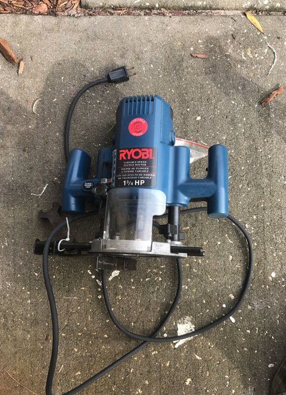 Ryobi RE175 1 3 4 hp Plunge Router for Sale in Lutz FL OfferUp