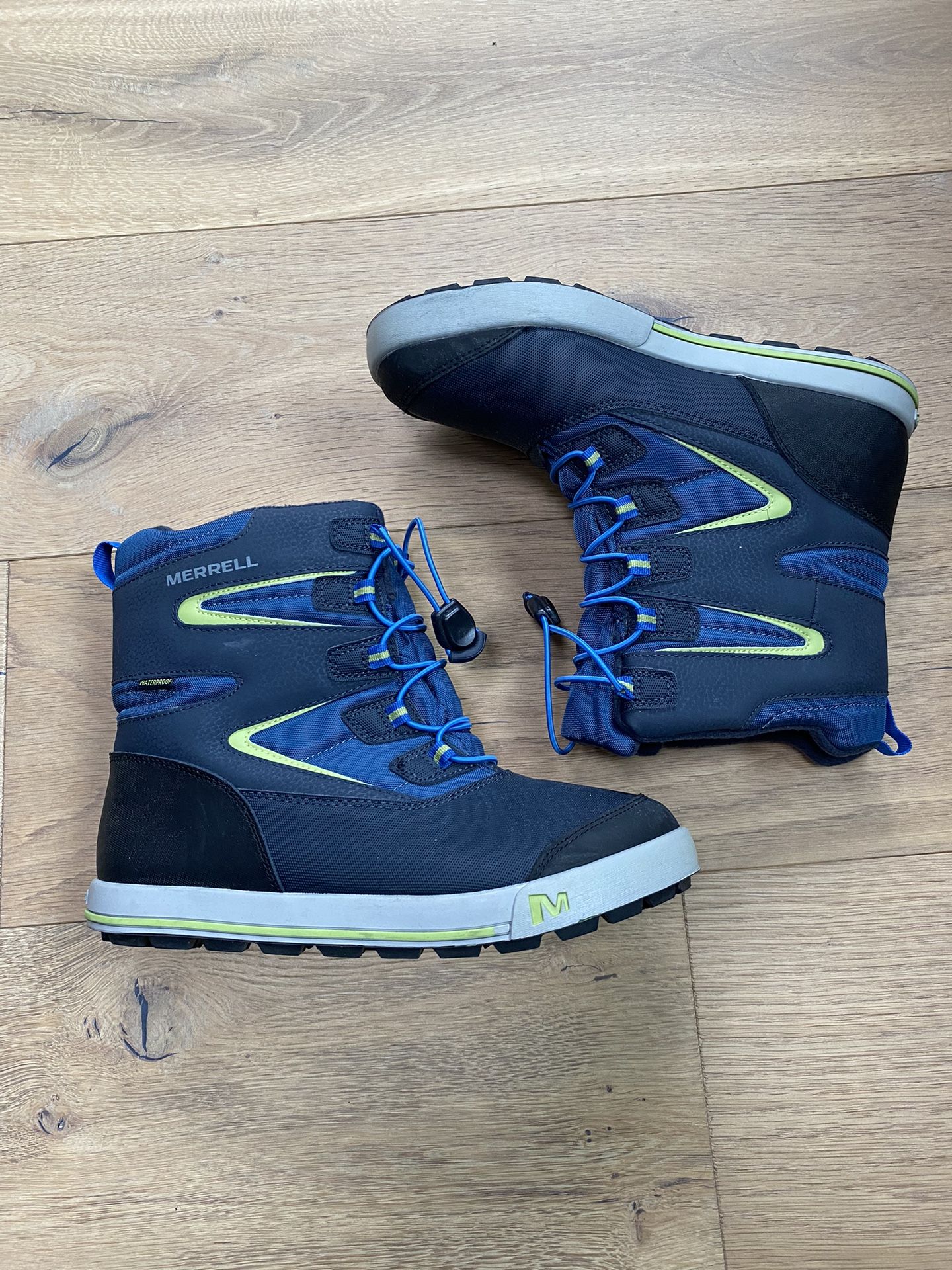 Merrell Snow Boot Kids for Sale in Kirkland, WA - OfferUp