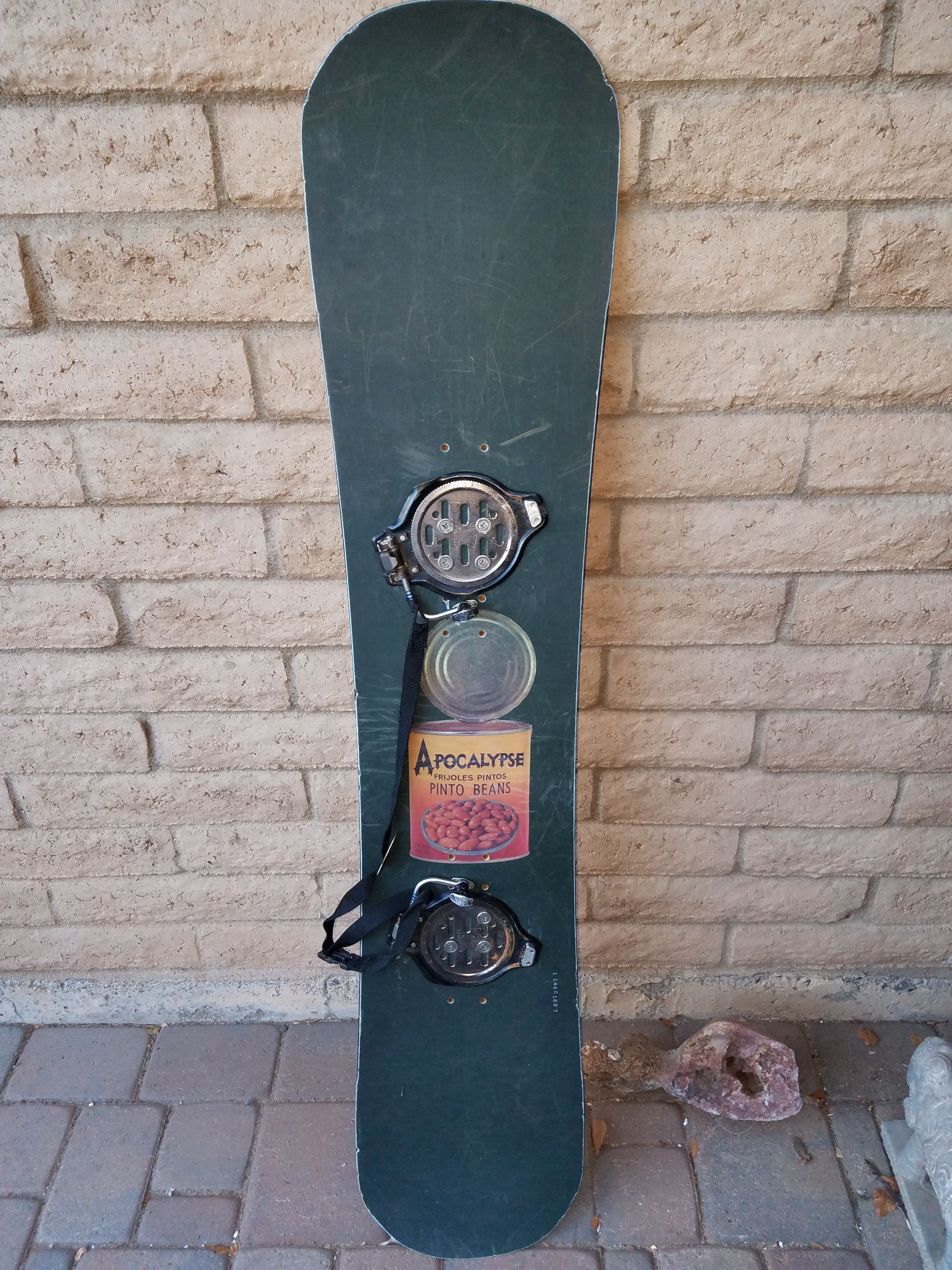 Apocalypse Pinto Snowboard with clicker bindings for Sale in Phoenix ...
