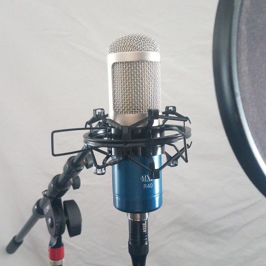 MXL R40 Ribbon Microphone for Sale in Riverside, CA - OfferUp
