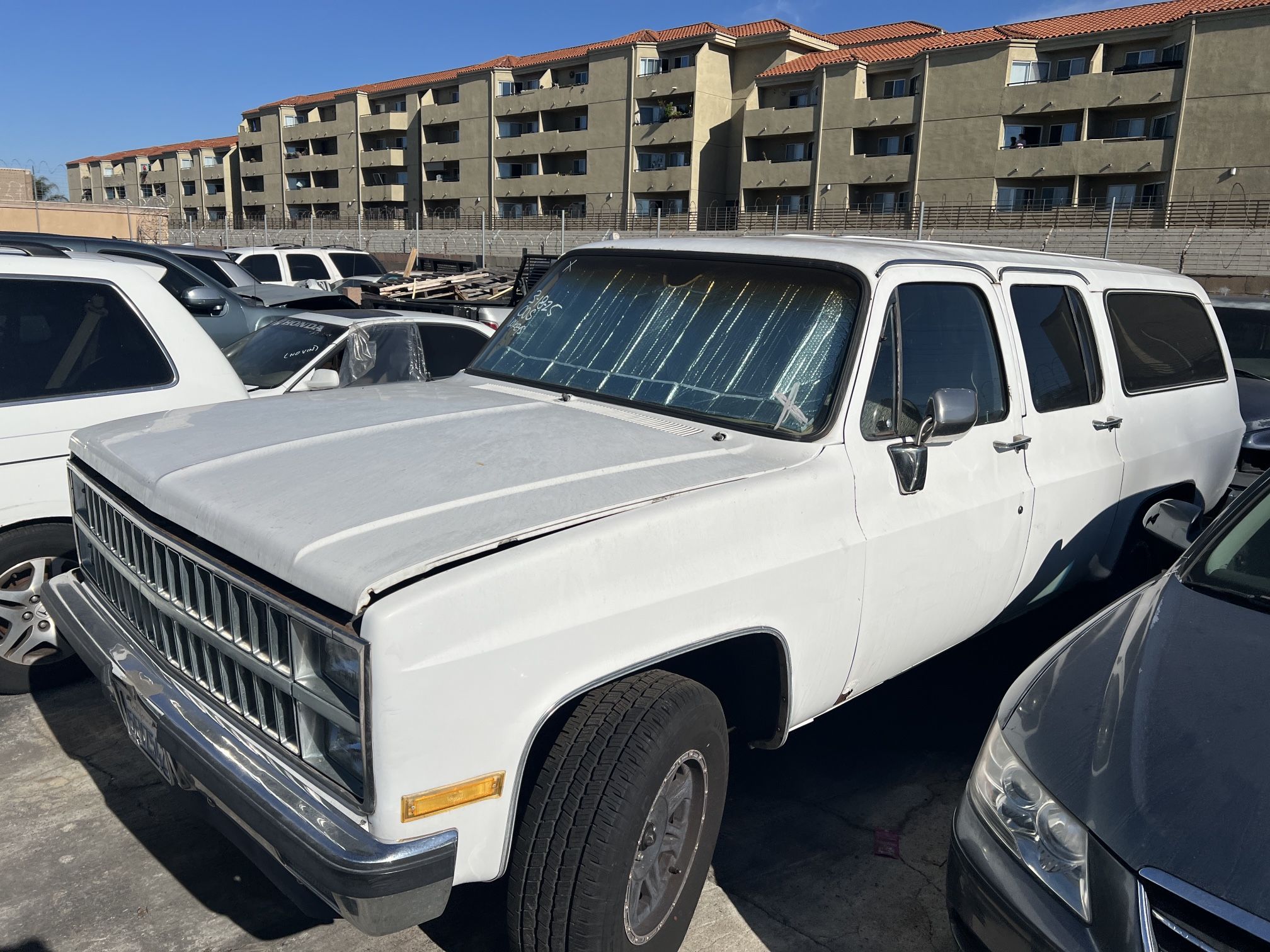 1981 Chevrolet Suburban for Sale in Norwalk, CA - OfferUp