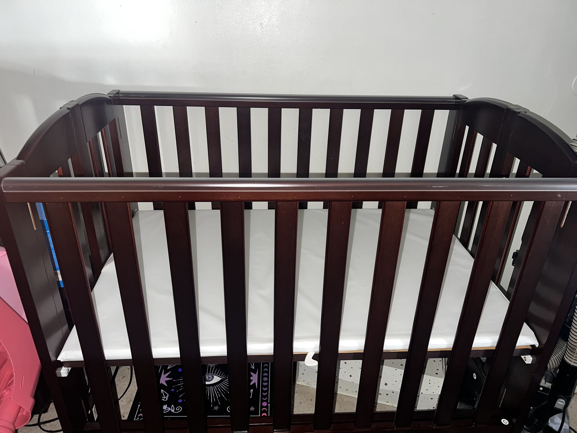 New Dream On Me 2 In1 Portable Folding Mini Crib for Sale in Los ...