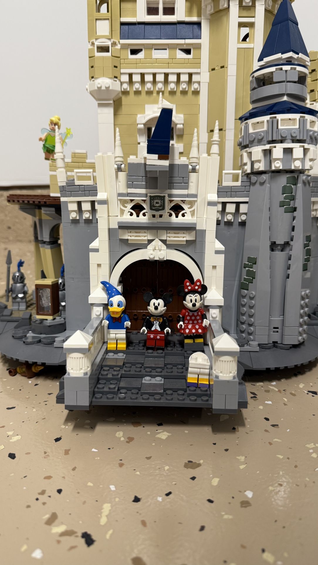 Made In China Disney Castle Set for Sale in Chula Vista, CA - OfferUp