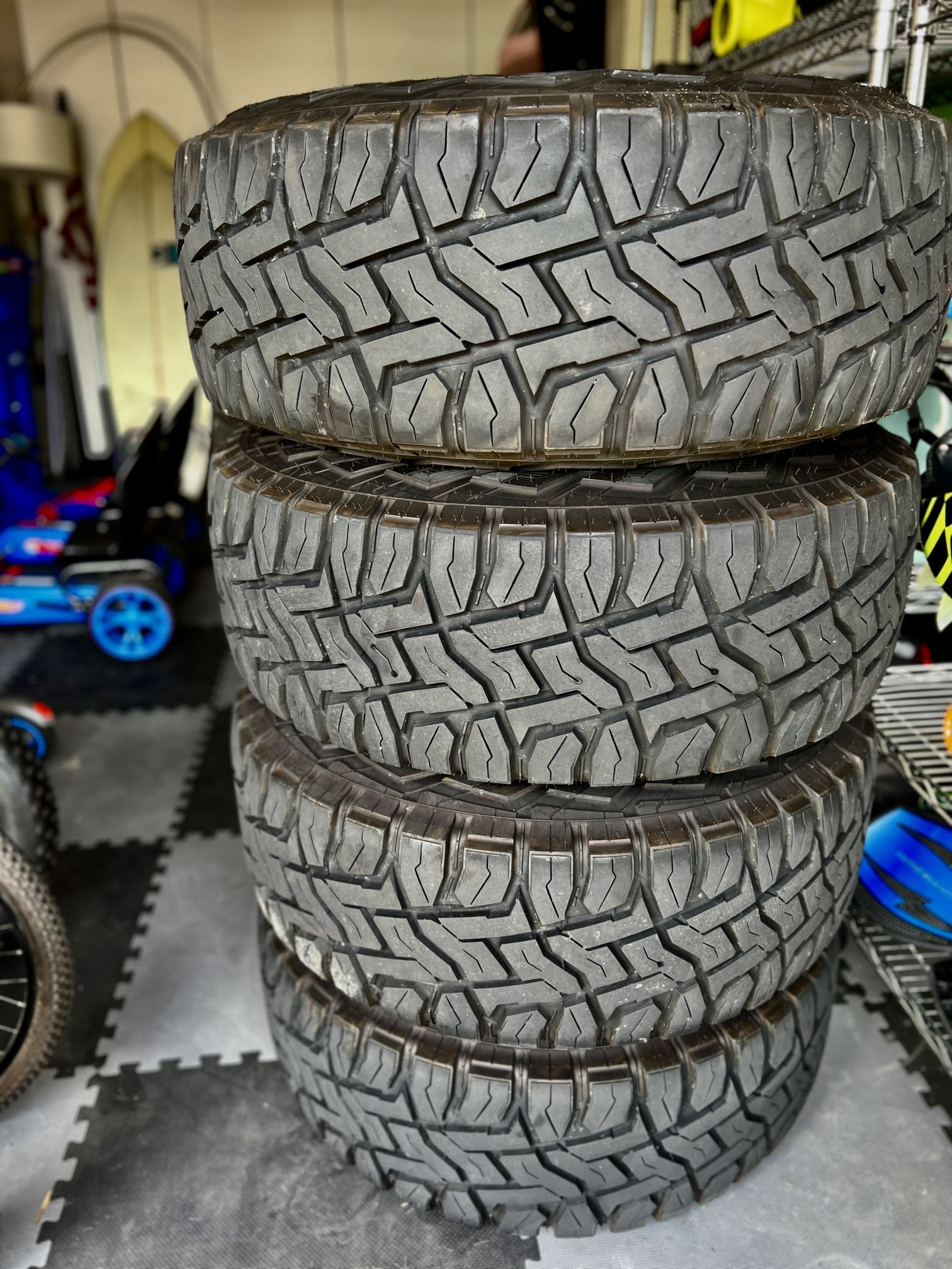 17” Method Wheels On 35” Toyo RT’S 6 X139.7 Chevy/GMC/Toyota $1800obo ...